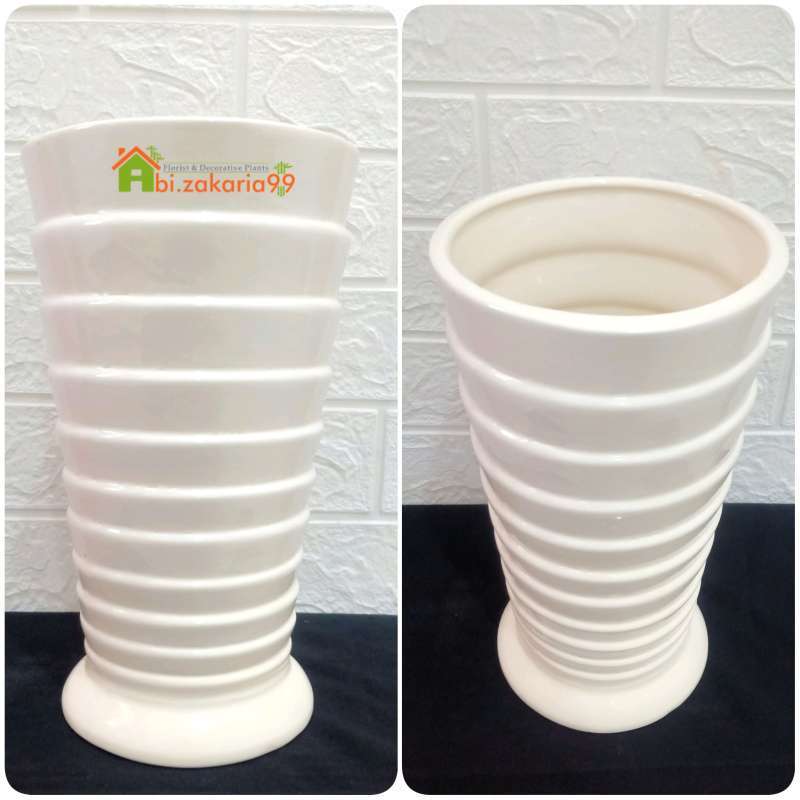 Jual VAS KERAMIK BUNGA ARTIFICIAL/BUNGA SEGAR MODEL TALI AIR di Seller ...