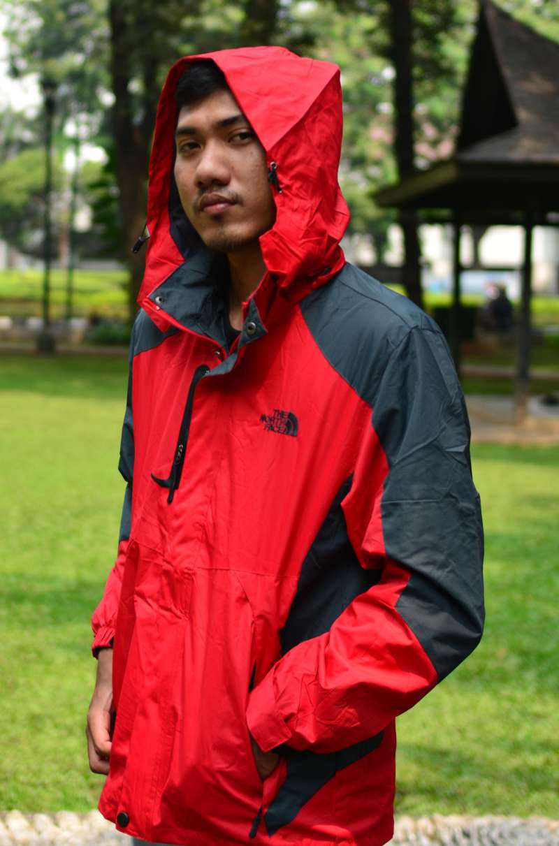 Jual Jaket Outdoor/jaket Gunung TNF Import harga grosir Bisa Bayar Di ...