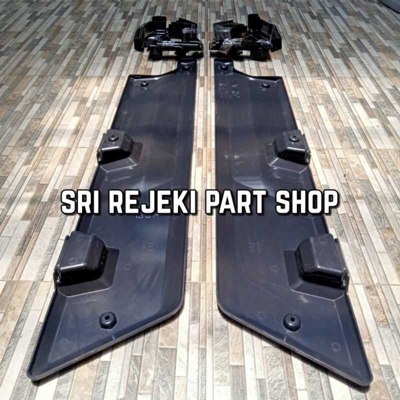 Jual Daihatsu Genuine Parts Perisai Cover Samping Bumper Bak Original ...