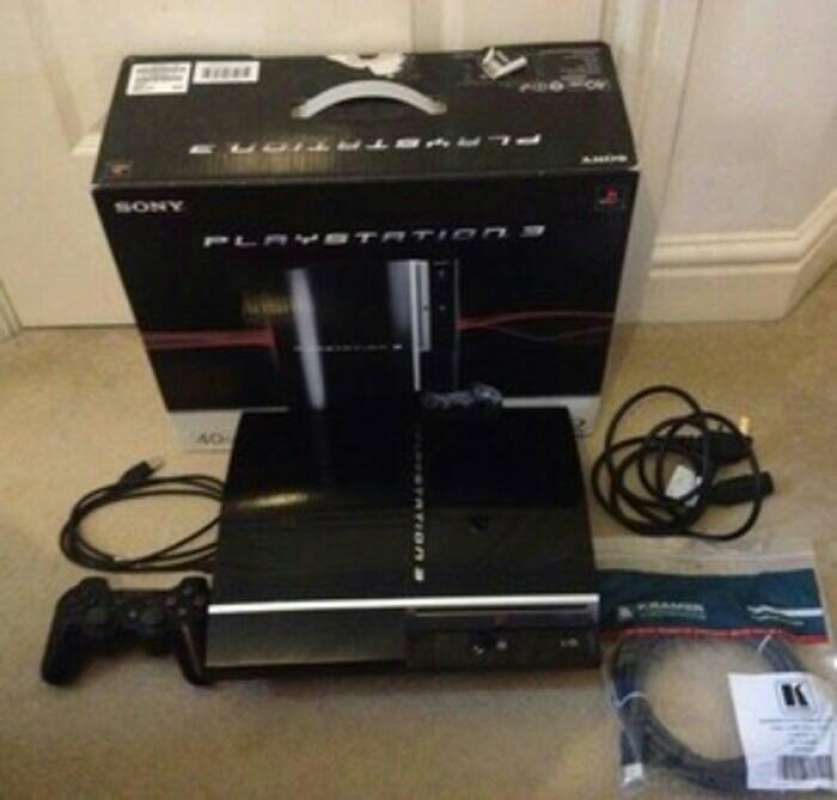 Jual Original Ps3 Fat Usb 2 Av Jauh 500gb + 2 Stick Wirelles Di Seller ...