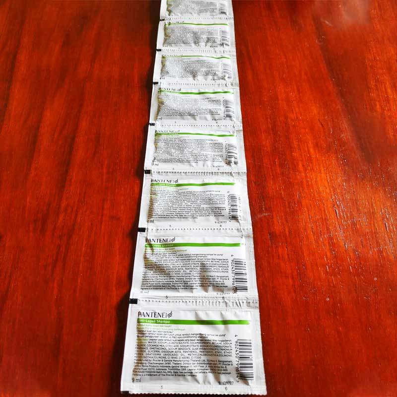 Jual Pantene Anti Lepek Shampoo Hijau [9 Ml/ 1 Renteng/ 12 Sachet] Di ...