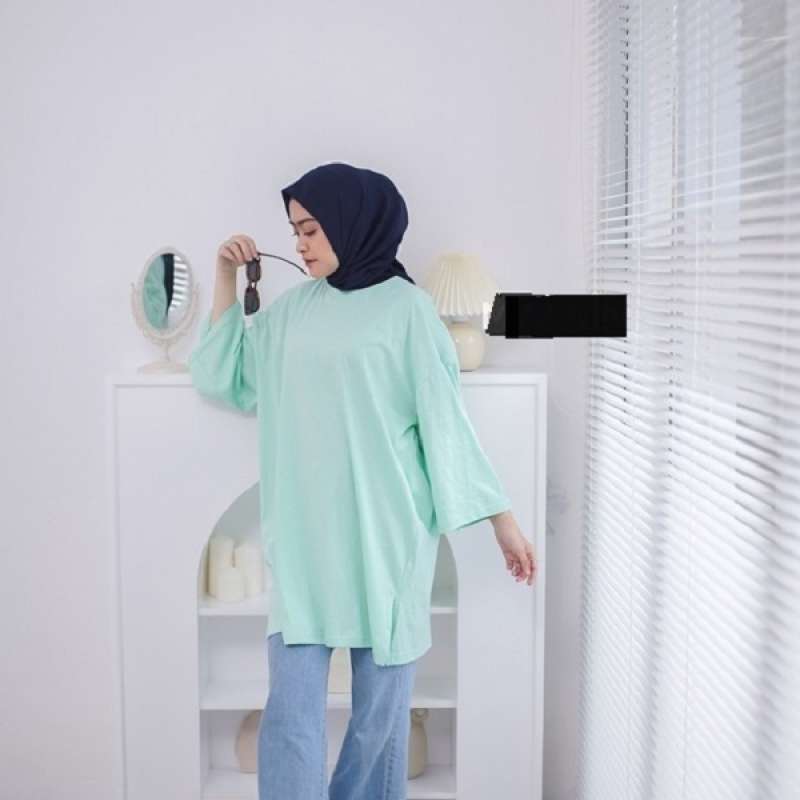 Outfit Baju Warna Mint, Bikin Kamu Terlihat Lebih Segar - Blibli Friends