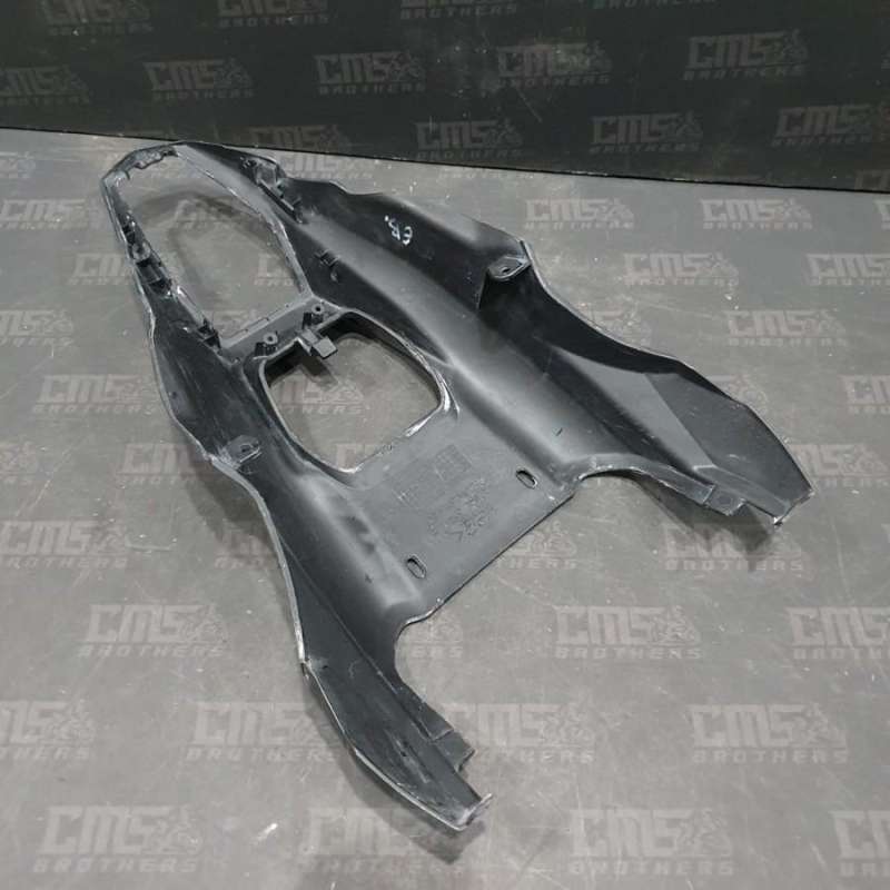 Jual Undertail Belakang Part Original Yamaha R15 V4 Carbon Kevlar Di ...