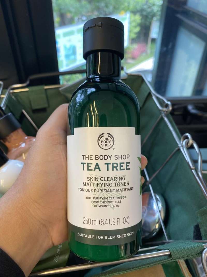 Promo THE BODY SHOP TEA TREE SKIN CLEARING MATTIFYING TONER Diskon 38% ...
