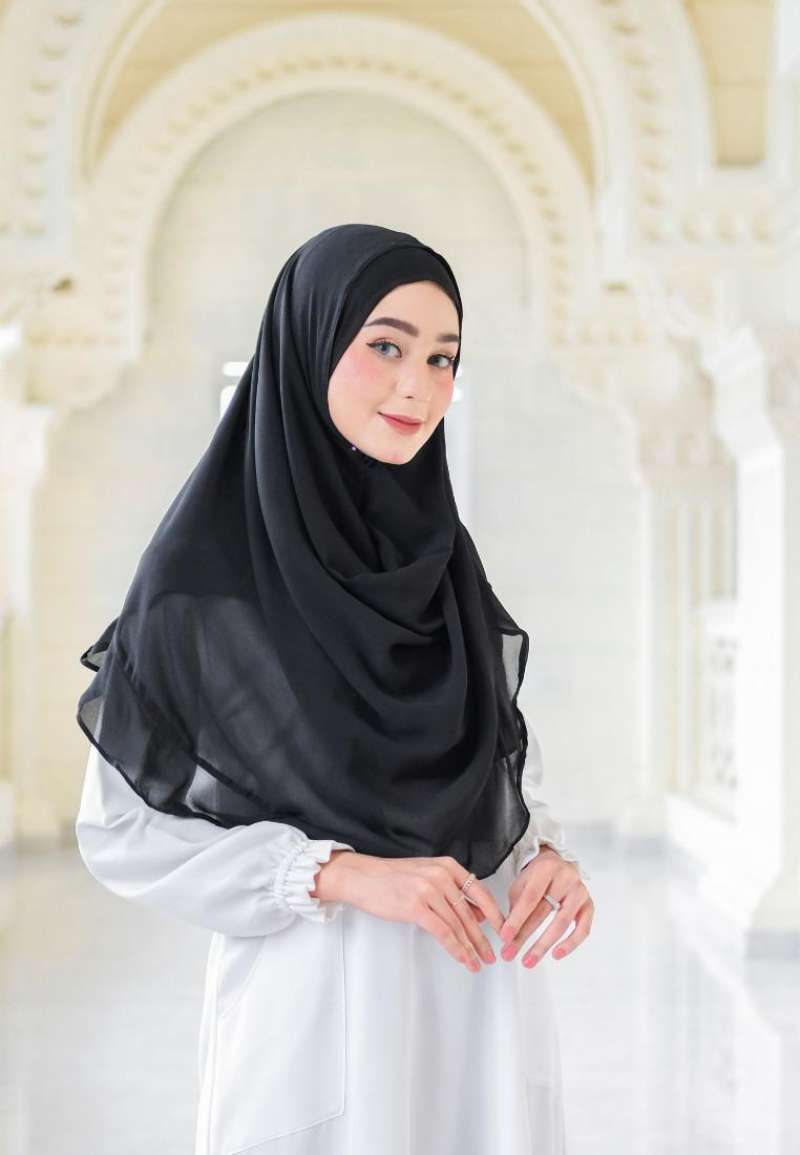 Jual Hijab Ellysha EXCLUSIVE Hijab Instant Hits Malaysia Halima - Merah di Seller Hijab Ellysha ...
