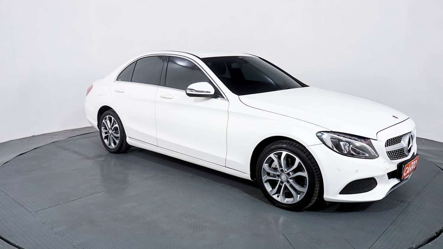 Spesifikasi dan Harga Mercy C200 di Indonesia - Blibli Friends