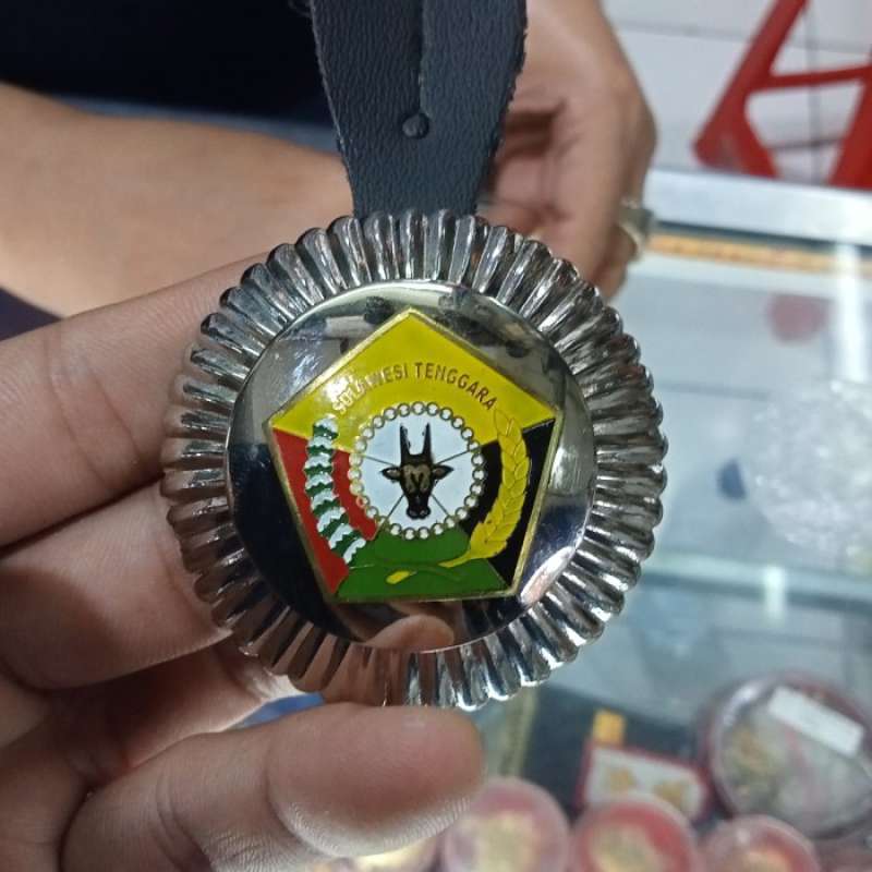 Jual tanda jabatan Sulawesi tenggara eselon 2 di Seller Eudora - Kamal ...