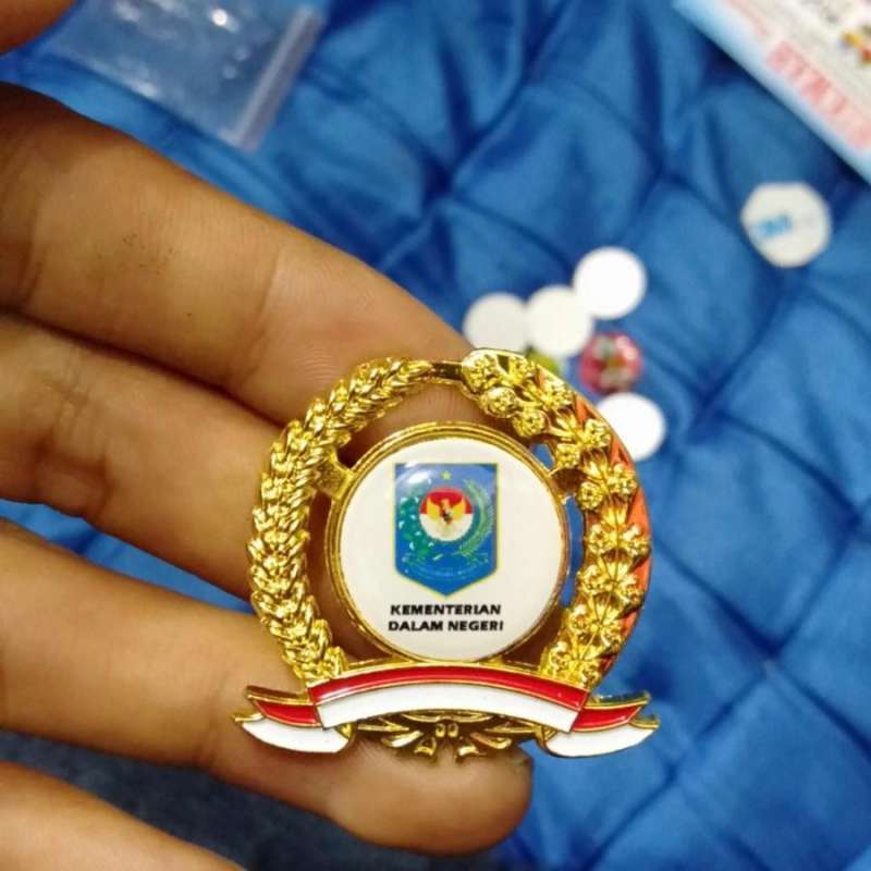 Jual Pin Kementrian Dalam Negeri Di Seller Rz 147 - Senen, Kota Jakarta ...
