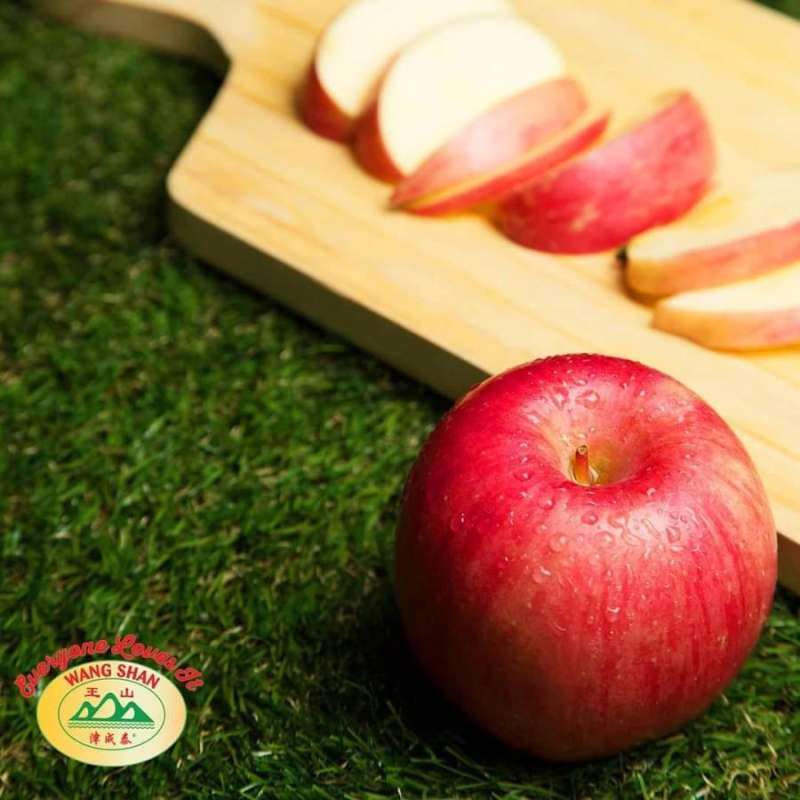 Jual Apel Fuji Wang Shan Manis Segar Aroma Khas di Seller TokoNayya ...
