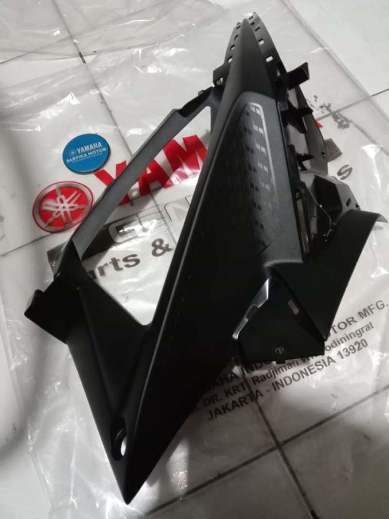 Promo Original Cover 7 (Bk61) ( Cover Fairing Dalam Kiri ) Yamaha R15 ...