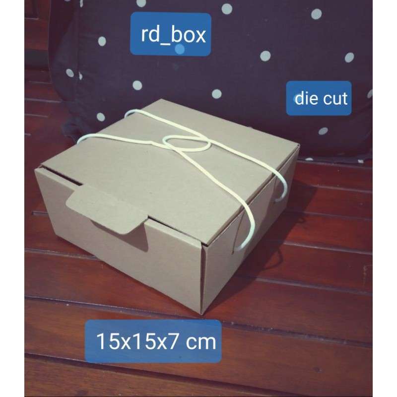 Jual kardus-karton-box pizza 15x15x7 cm bisa pasang tali.box hampers ...