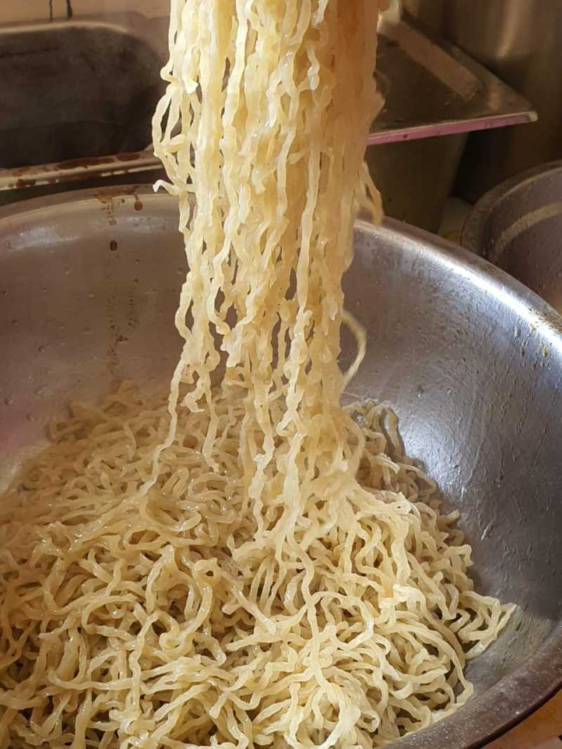 Jual Bakmi Tiga Marga Fresh (MIE KARET) 10pcs / 1kg di Seller Bakmi ...