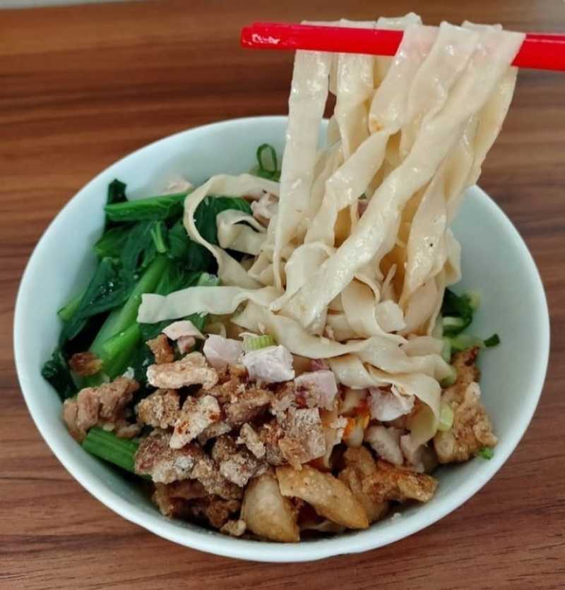 Jual Bakmi Rebus Lebar Ayam Babi di Seller Mie Kangkung Eneng - Dadap, Kab. Tangerang | Blibli
