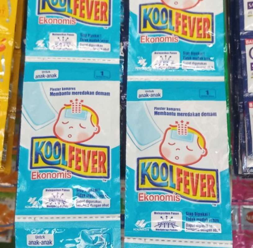 Jual Kool Fever Cool Fever Plester Kompres Demam Cooling Patch Koolfever 1 Pcs Gel Kompres ...