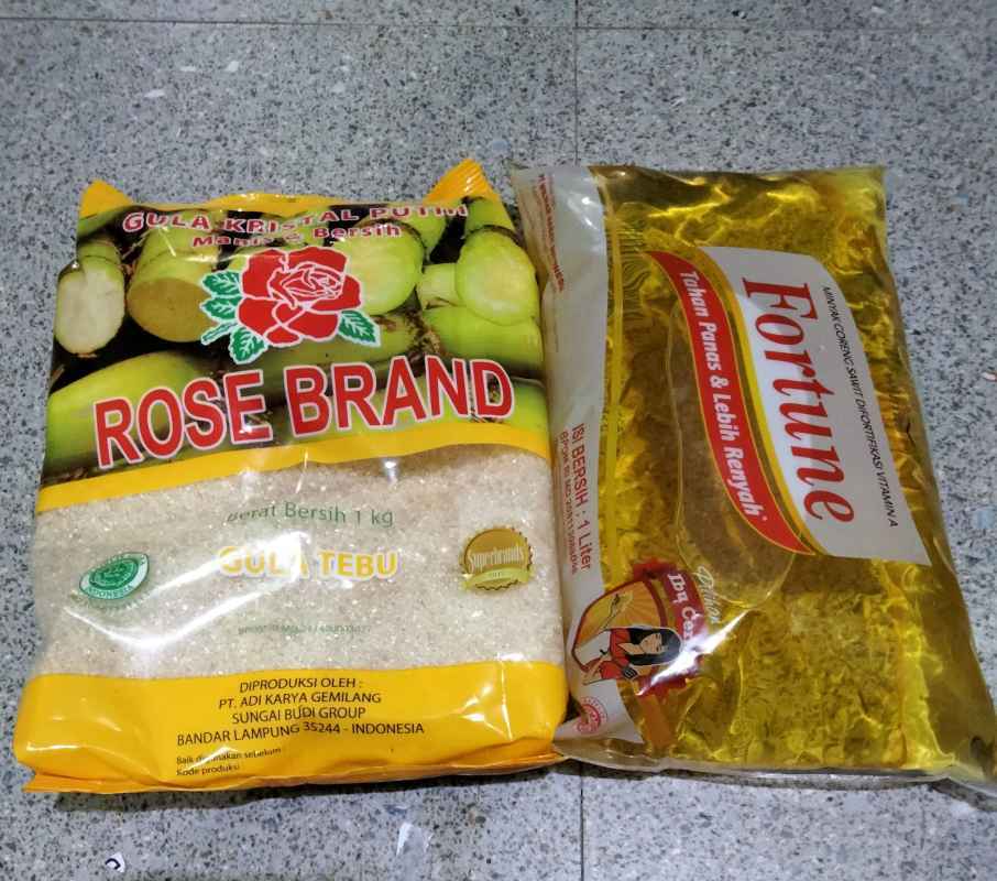 Jual gula pasir 1kg dan minyak goreng Fortune 1 liter di Seller UD ...
