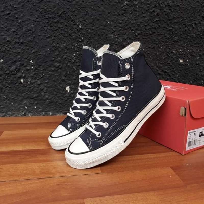 Jual SEPATU CONVERSE CHUCK TAYLOR ALL STAR BLACK WHITE HI PREMIUM PRIA ...