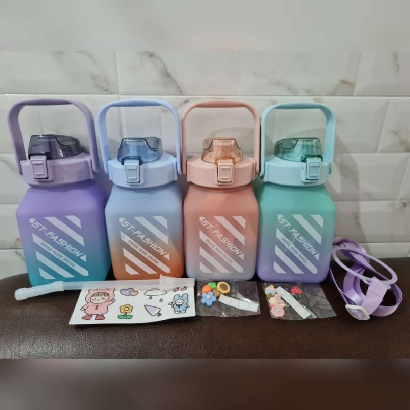 Promo Botol Tempat Air Tumbler Bottle Gemoy Kotak Gradasi Viral 1300 ML ...