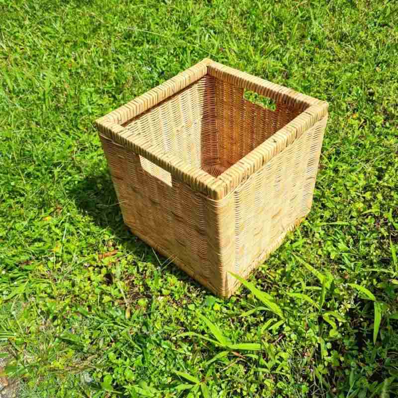 Jual Kotak rotan kerangka kayu di Seller Kaytie_house - Kota Bandung ...