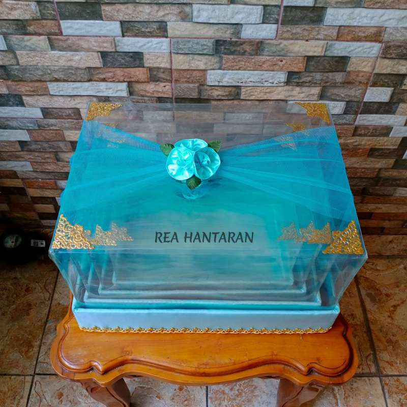 hantaran warna biru moden - EileentaroStephenson