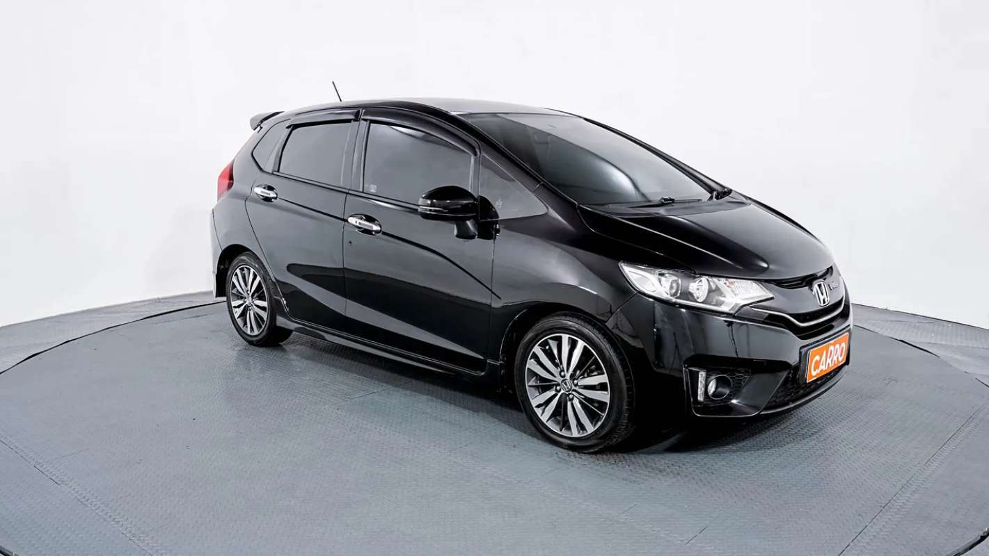 Mobil Honda Jazz Hitam
