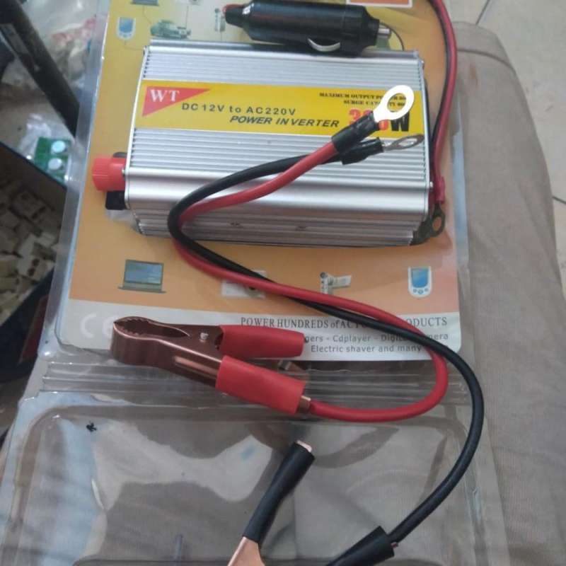 Jual INVERTER DC TO AC 300 W / POWER INVERTER MOBIL DC 12V to AC 220V ...