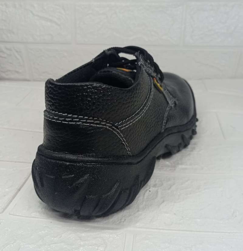 Jual Sepatu Safety Fazio Tali 01 Safety Proyek Sepatu Safety Lapangan ...