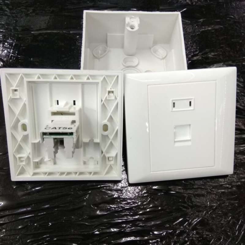 Jual Oem Wall Face Plate Rj 45 + Modular Rj45 + Box Soket di Seller A2 ...