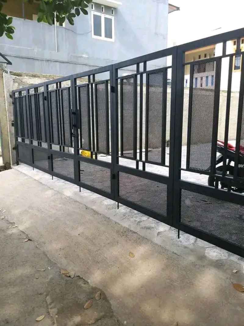 Jual Pagar Rumah Besi Galpanis Pake Plat Lubang Di Seller Kawat ...