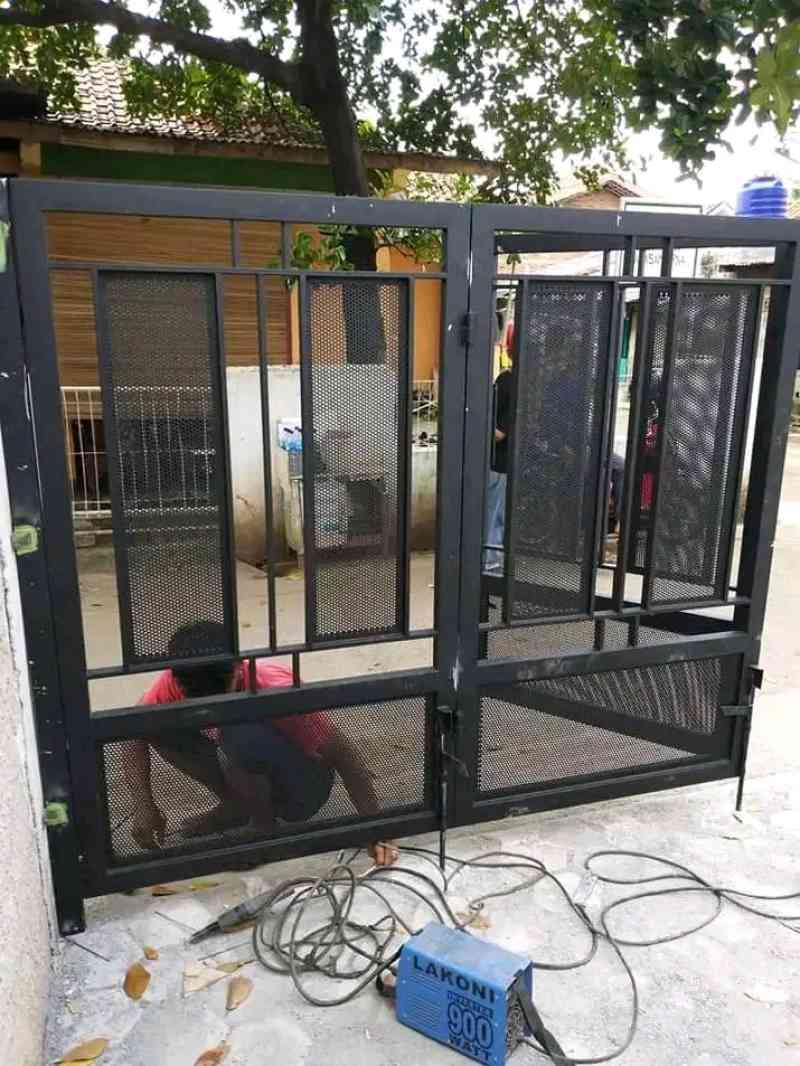 Jual Pagar Rumah Besi Galpanis Pake Plat Lubang Di Seller Kawat ...