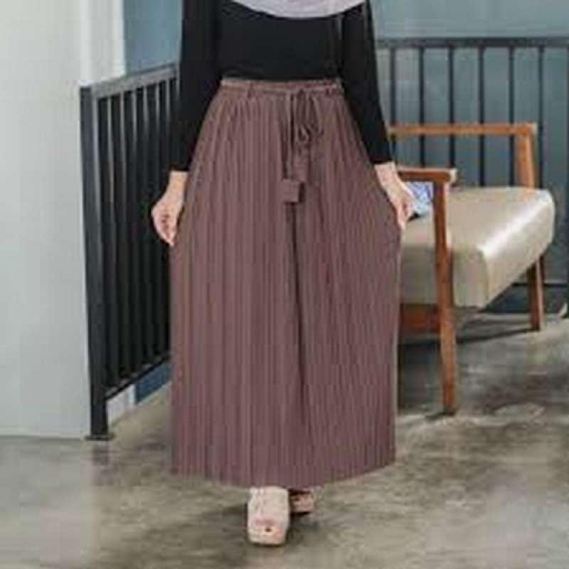 Warna Rok Plisket yang Bagus, Dijamin Bikin Cantik Deh! - Blibli Friends