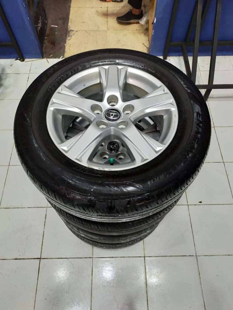 Promo Velg Mobil Standar Untuk Kia Sportage Plus Ban BS Satu Set Ring ...