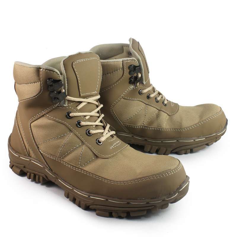 Jual Sepatu Boots Pria Walkers Hyuga Cream -Safety Ujung Besi Sintretis ...