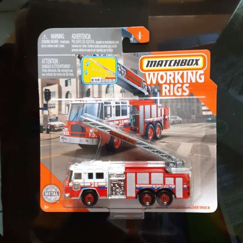 Jual Matchbox 2021 Working Rigs Pierce Quantum Aerial Ladder Truck di ...