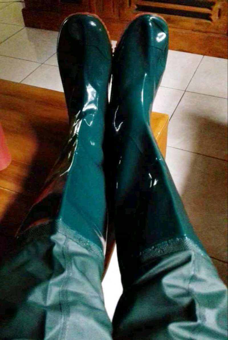 Jual Sepatu Boot Serbaguna Boot Sawah Anti Air Boot Petani Anti Ular ...