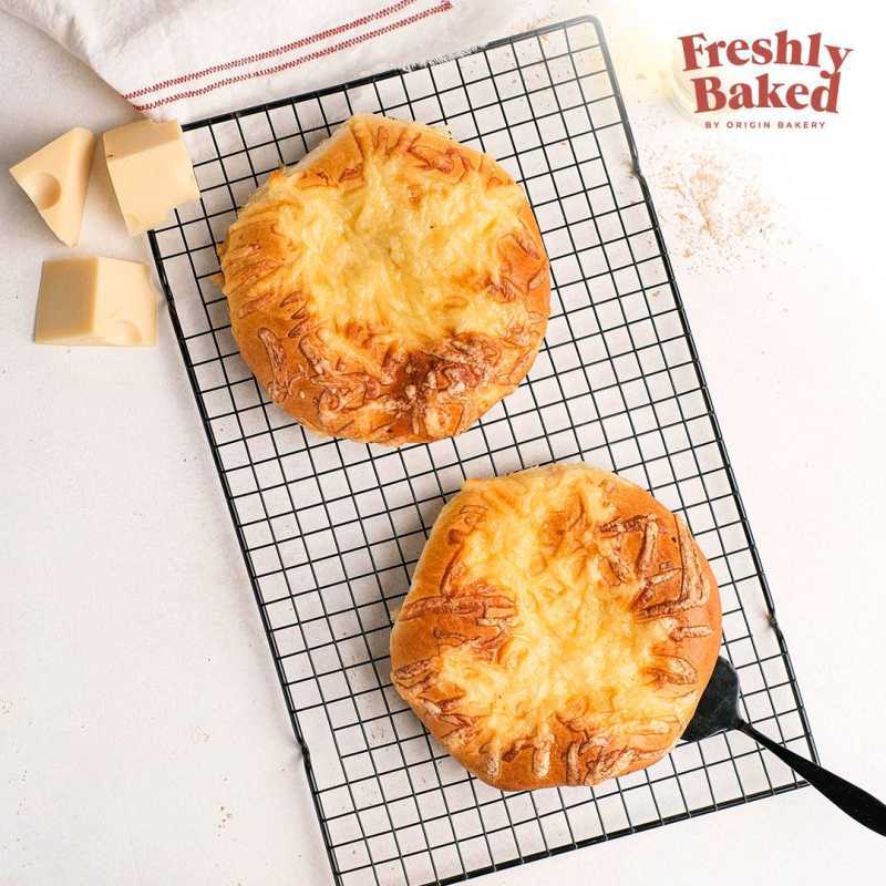 Jual Emmental Cheese Bread - Freshly Baked by Origin Bakery di Seller ...