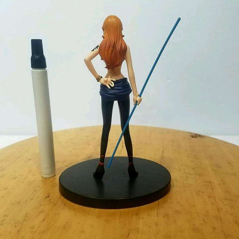 Jual mainan static figure nami baju hitam Nami op one piece dxf recast ...