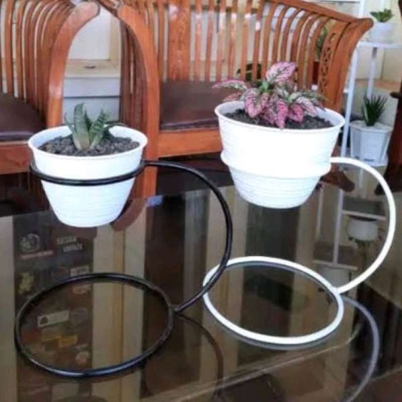 Jual Standing Rak Pot Bunga Besi Mini/ Rak Pot Bunga Besi Mini Isi 2 Di ...