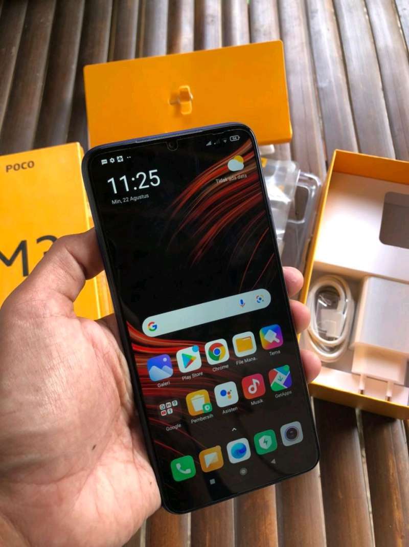 Jual poco m3 4/64 fullset like new di Seller RACell Store - Balong, Kab ...