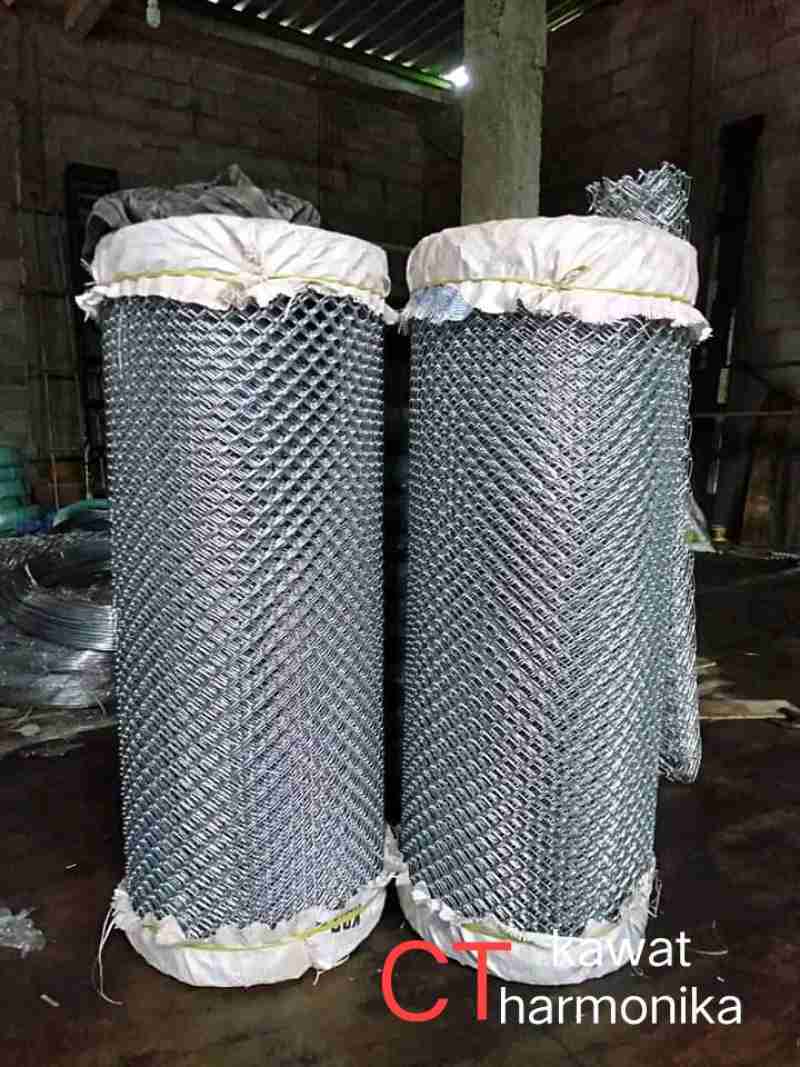 Promo kawat pagarkandang (lubang2cm) Diskon 5% di Seller Toko besi ...