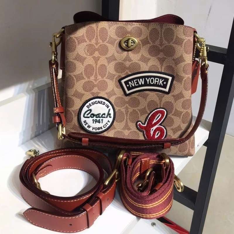 Promo Tas COACH Willow Bucket Bag In Signature With Patcheses Diskon 25 ...