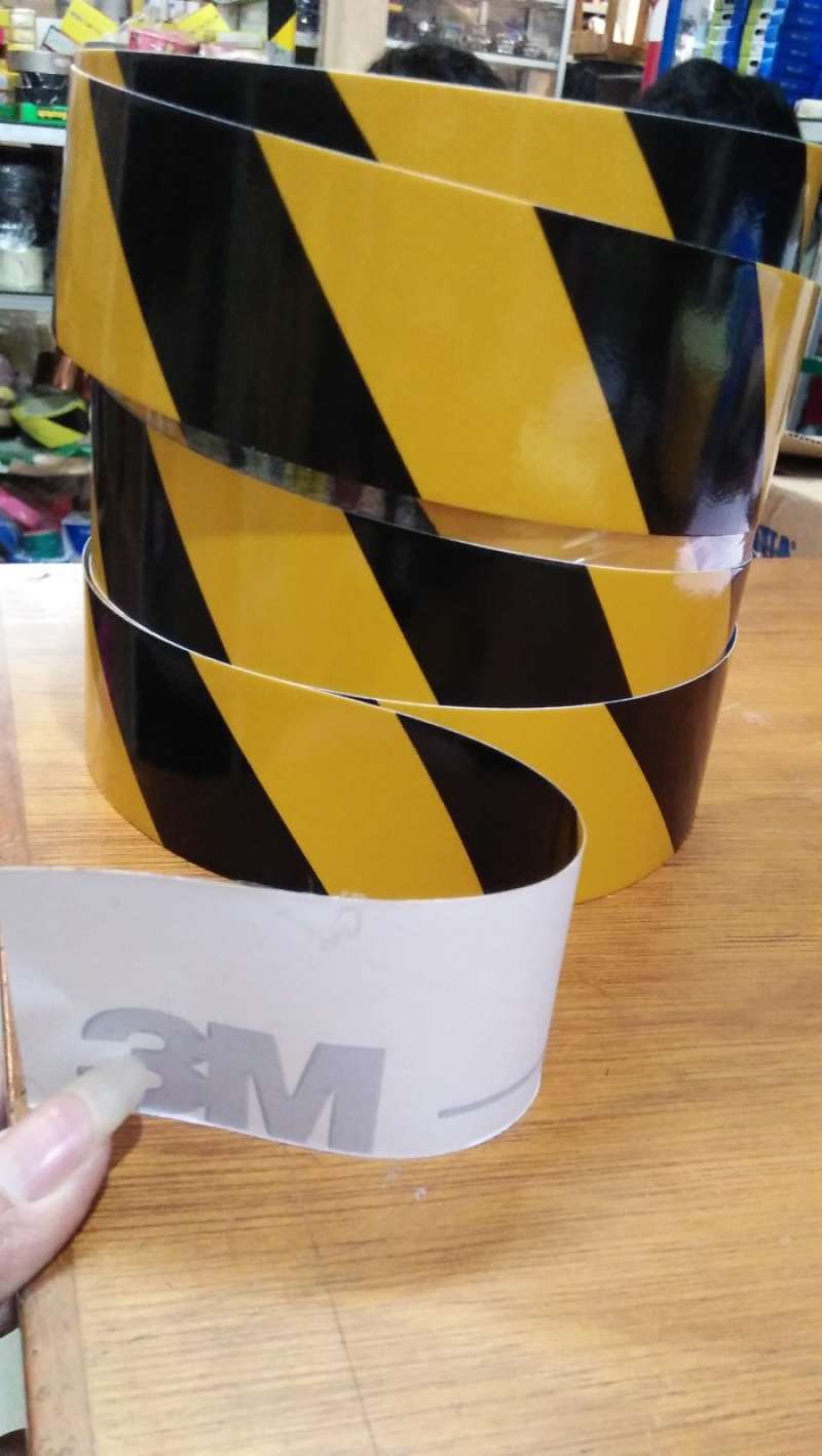 Jual 3m sticker reflective-scotchlite 3M 610 kuning hitam di Seller Lilliaa Shop - Wanasari, Kab ...