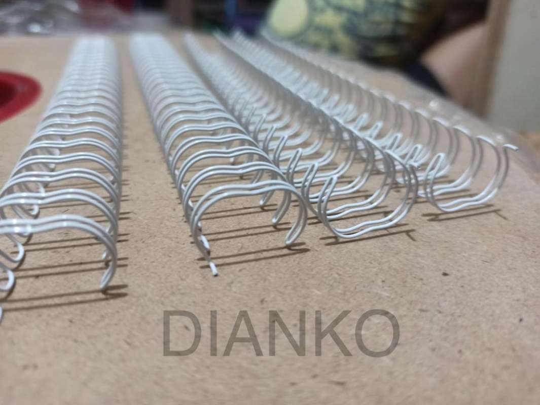 Jual Ring Kawat jilid Spiral A6 ukuran 1/2 A6 3:1 17 Lobang jilid MURAH ...