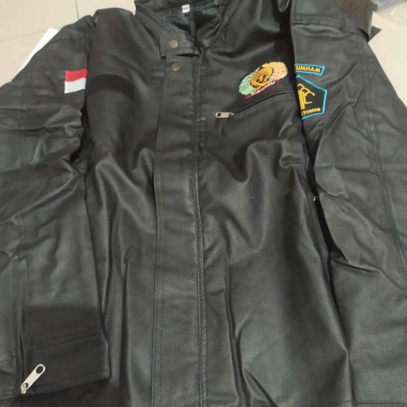 Jual jaket logo polsuspas lengan panjang di Seller Jovana Combat ...