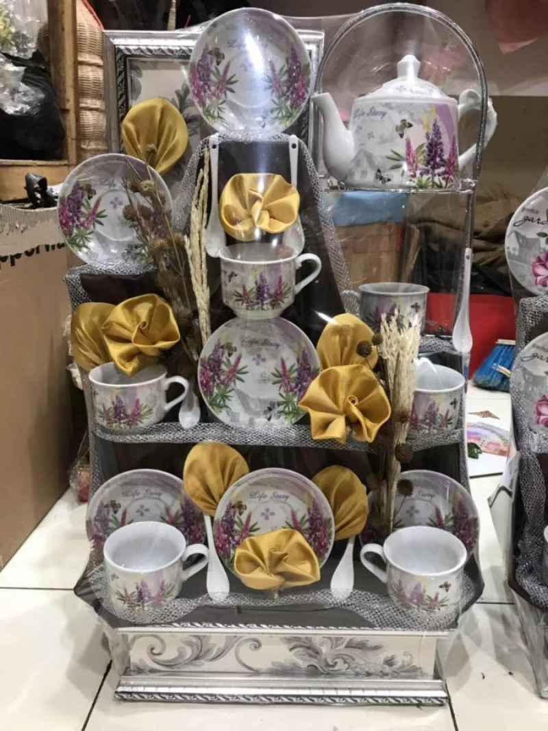 Jual Tea Set + Box Kayu /Parcel Pecah Belah Mewah - Parcel Piring Set ...