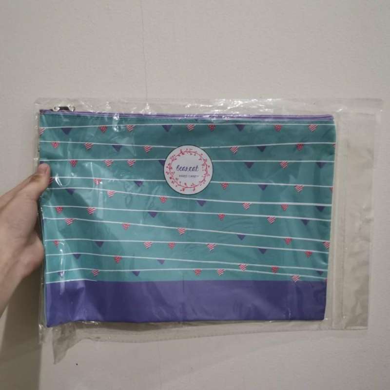 Jual Tas / Map Untuk Mengisi Barang Dan Alat Tulis Di Seller Juragan ...