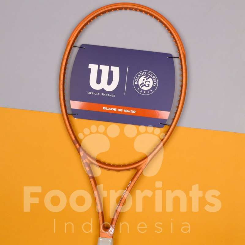 Jual Footprints Indonesia Raket Tenis Wilson Blade 98 18 X 20 V8 Roland ...