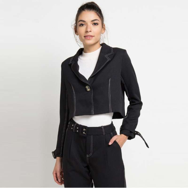 17 Inspirasi OOTD Cewek Mamba untuk Tampil Classy - Blibli Friends