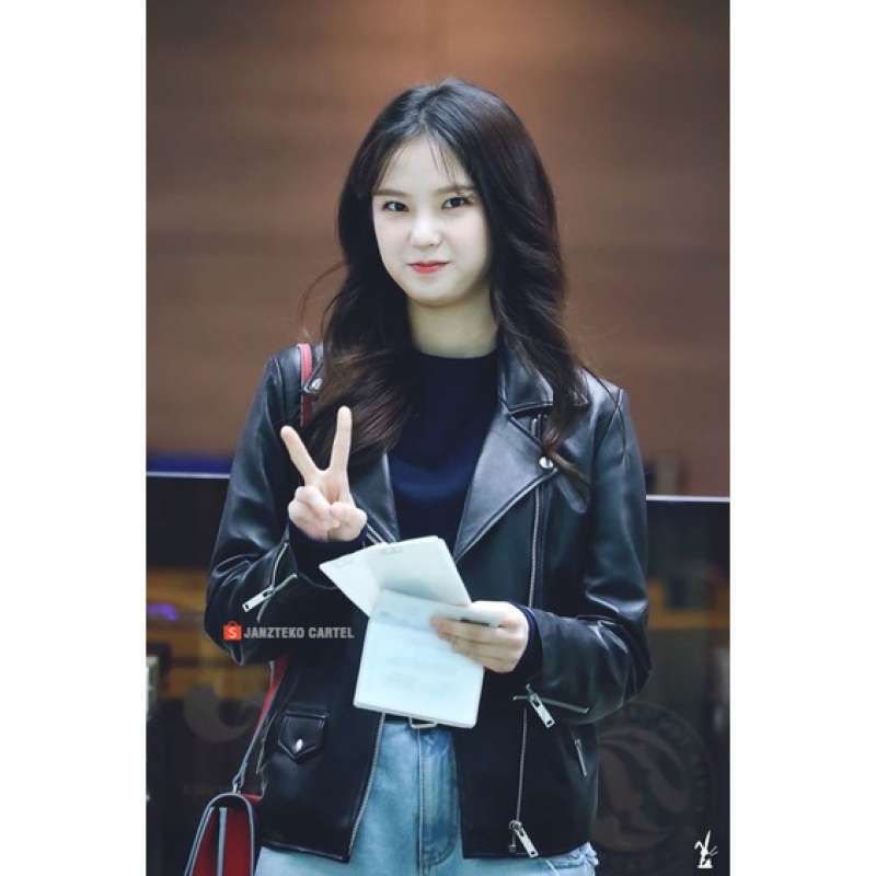 Jual Jnk X Yujin - Jaket Wanita Kulit Sintetis Viena Grade A Custom Semi Rock N Roll Yujin Clc ...