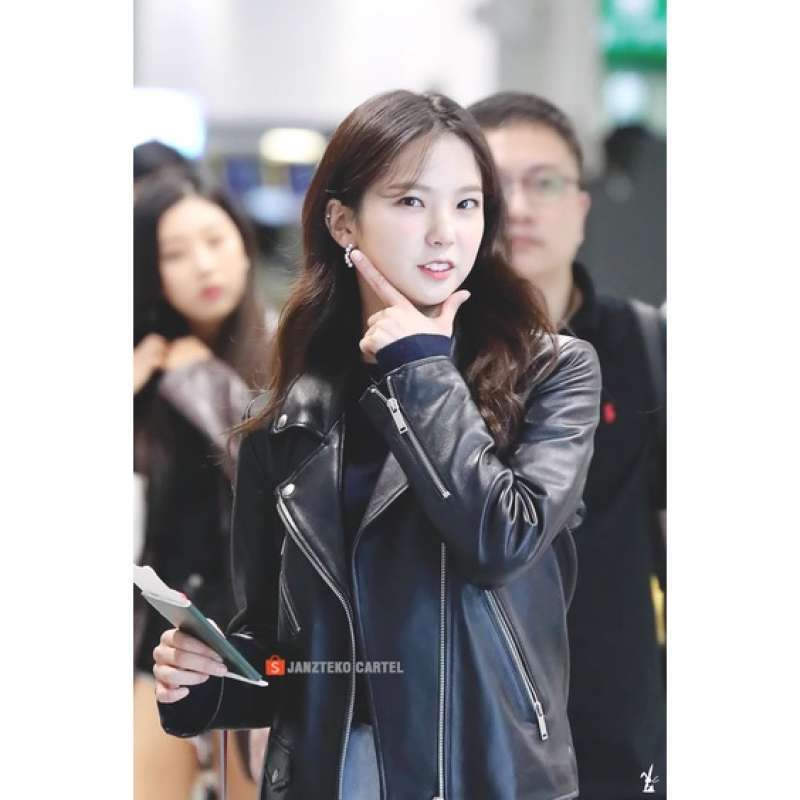 Jual Jnk X Yujin - Jaket Wanita Kulit Sintetis Viena Grade A Custom Semi Rock N Roll Yujin Clc ...