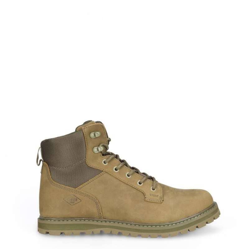 Rekomendasi Perlengkapan Outdoor Hiking dari Eiger, Wajib Persiapkan ...